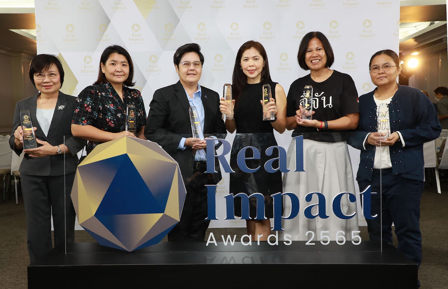 8 องค์กรชั้นนำรับรางวัลเชิดชูเกียรติ Real Impact Award… | Digital More